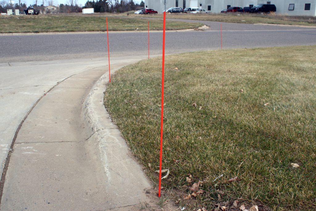 When and Why You Should Use Driveway Markers